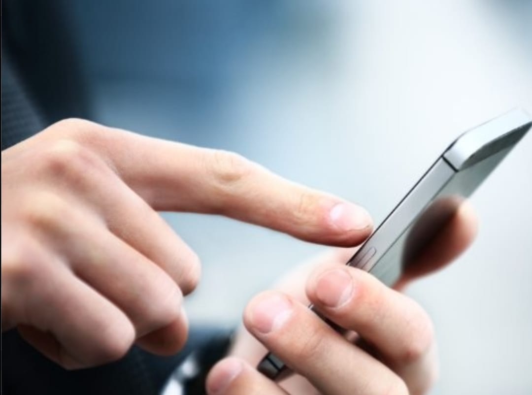 బీఆర్ఎస్ కు చుట్టుకోనున్న ట్యాపింగ్ వివాదం | is Telephone tapping ...