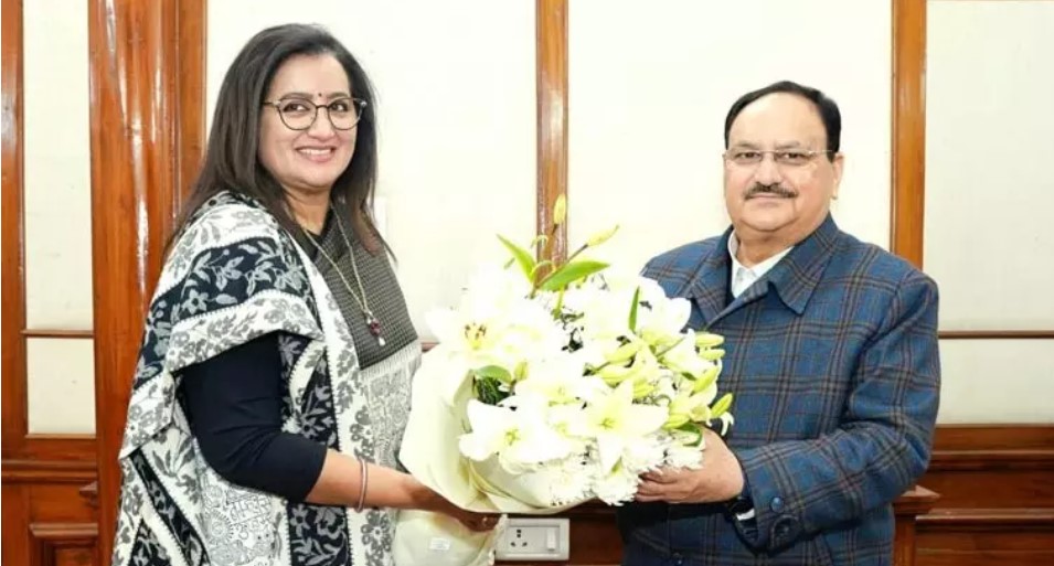 ‘మాండ్య’లో సుమలత అంబరీష్ బరిలోకి దిగుతుందా? మద్ధతు ప్రకటిస్తుందా? | Will Sumalatha Ambarish ...