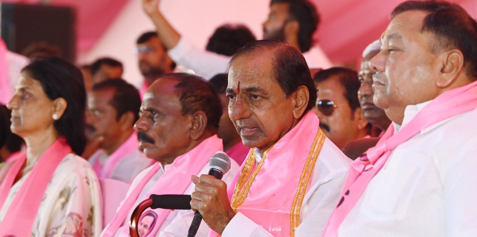 బీసీలను కేసీయార్ రెచ్చగొడుతున్నారా ? | Is KCR instigating BCs on ...