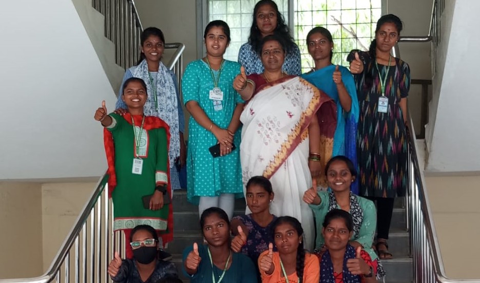 కోరుకునే తెలుగు బాట పట్టిన ‘బెస్ట్ టీచర్’ డాక్టర్ మృదుల | National best ...